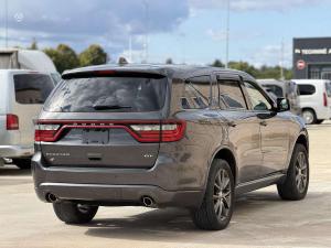 Grey Dodge Durango 2018 in Siauliai, with an engine capacity of 3.60 L and mileage of 194 thousand km for 10900 €, photo 5 on AUTOMOTO.COM.LV