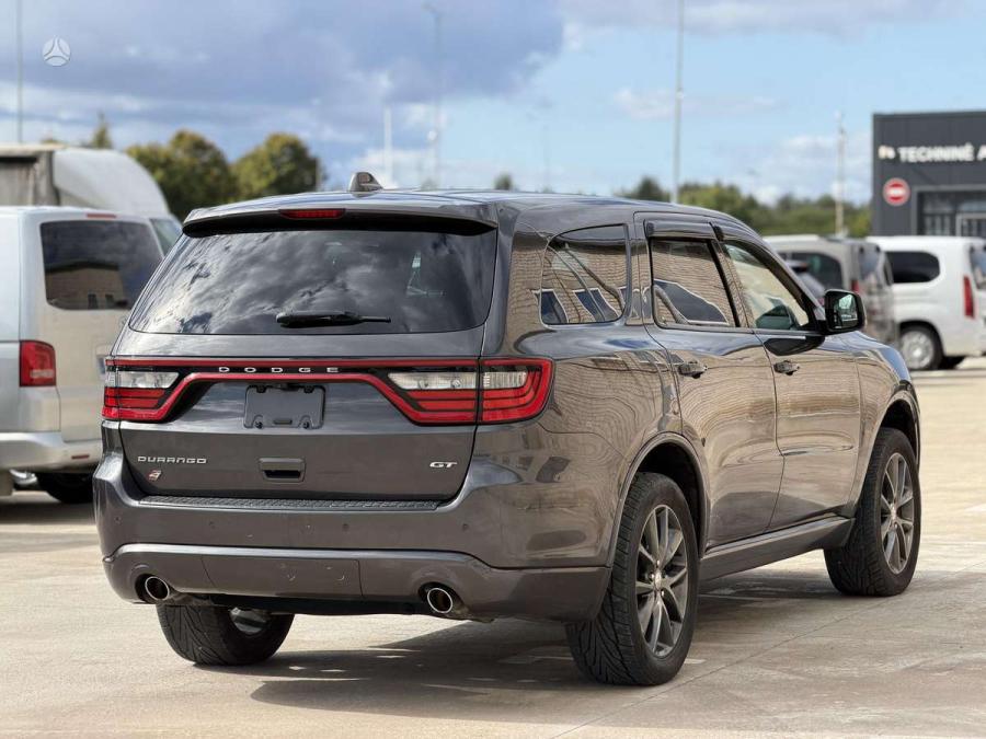 Grey Dodge Durango 2018 in Siauliai, with an engine capacity of 3.60 L and mileage of 194 thousand km for 10900 €, photo 5 on AUTOMOTO.COM.LV