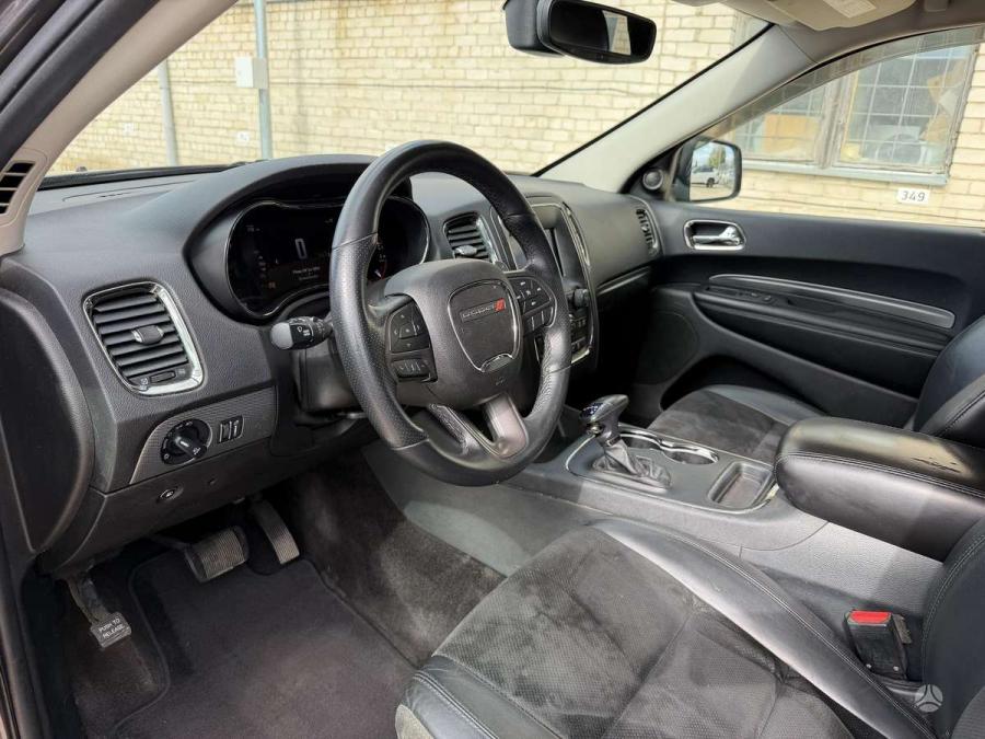 Grey Dodge Durango 2018 in Siauliai, with an engine capacity of 3.60 L and mileage of 194 thousand km for 10900 €, photo 8 on AUTOMOTO.COM.LV