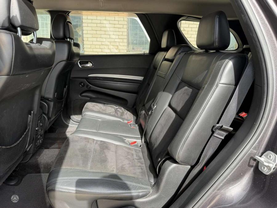 Grey Dodge Durango 2018 in Siauliai, with an engine capacity of 3.60 L and mileage of 194 thousand km for 10900 €, photo 18 on AUTOMOTO.COM.LV