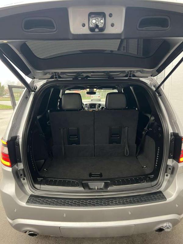 Grey Dodge Durango 2019 in Kretinga, with an engine capacity of 3.60 L and mileage of 138 thousand km for 19000 €, photo 11 on AUTOMOTO.COM.LV