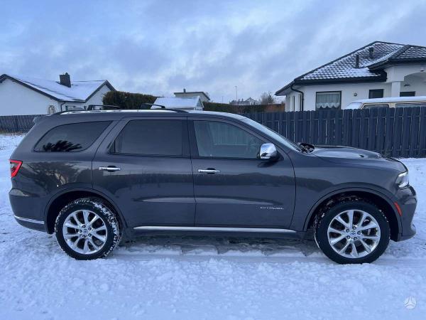 Grey Dodge Durango 2019 in Siauliai, with an engine capacity of 3.60 L and mileage of 177 thousand km for 18750 €, photo 4 on AUTOMOTO.COM.LV