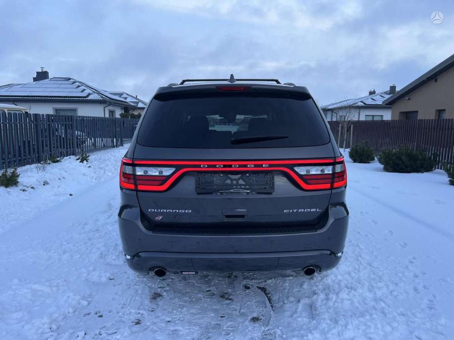 Pelēks Dodge Durango 2019 Šauļi, ar dzinēja tilpumu 3.60 L un nobraukumu 177 tūkst. km par 18750 €, foto 6 vietnē AUTOMOTO.COM.LV