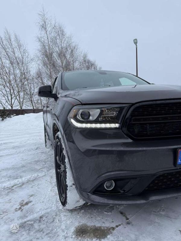 Grey Dodge Durango 2019 in Kretinga, with an engine capacity of 3.60 L and mileage of 122 thousand km for 17700 €, photo 9 on AUTOMOTO.COM.LV