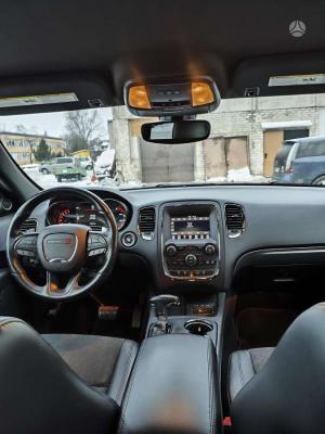 Grey Dodge Durango 2019 in Kaunas, with an engine capacity of 3.60 L and mileage of 120 thousand km for 22000 €, photo 6 on AUTOMOTO.COM.LV