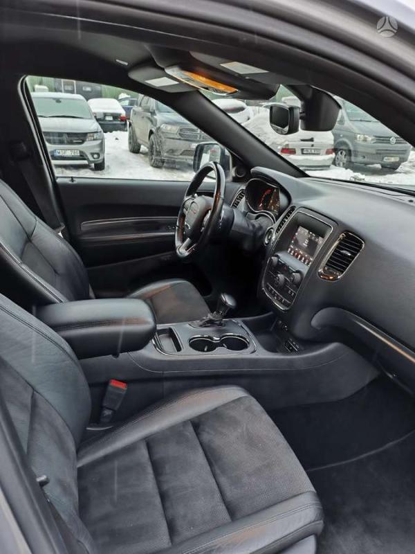 Pelēks Dodge Durango 2019 Kauņa, ar dzinēja tilpumu 3.60 L un nobraukumu 120 tūkst. km par 22000 €, foto 7 vietnē AUTOMOTO.COM.LV