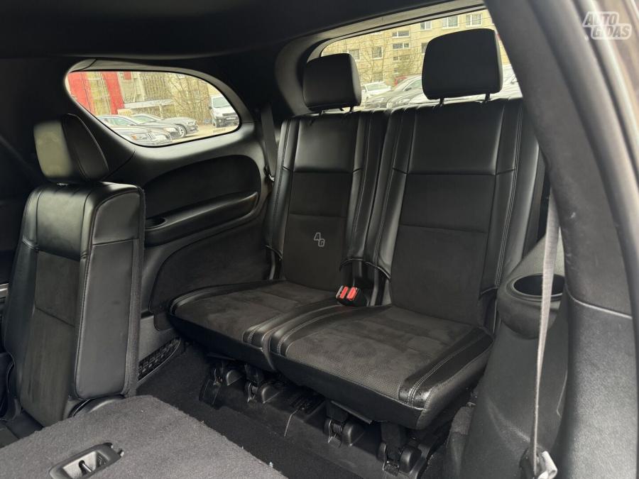 Grey Dodge Durango 2019 in Vilnius, with an engine capacity of 3.60 L and mileage of 227 thousand km for 17900 €, photo 28 on AUTOMOTO.COM.LV