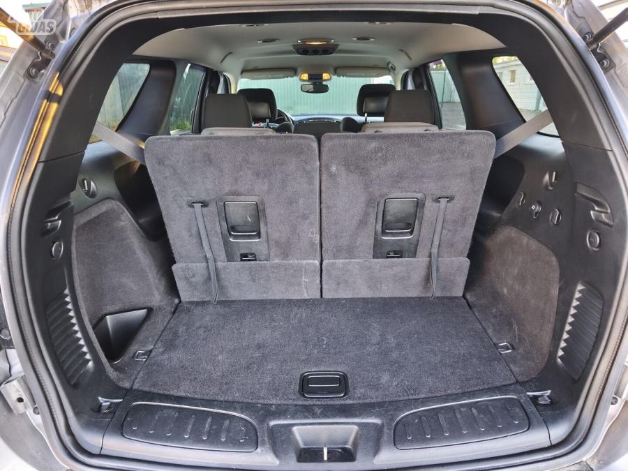 Grey Dodge Durango 2019 in Siauliai, with an engine capacity of 3.60 L and mileage of 92 thousand km for 16900 €, photo 18 on AUTOMOTO.COM.LV