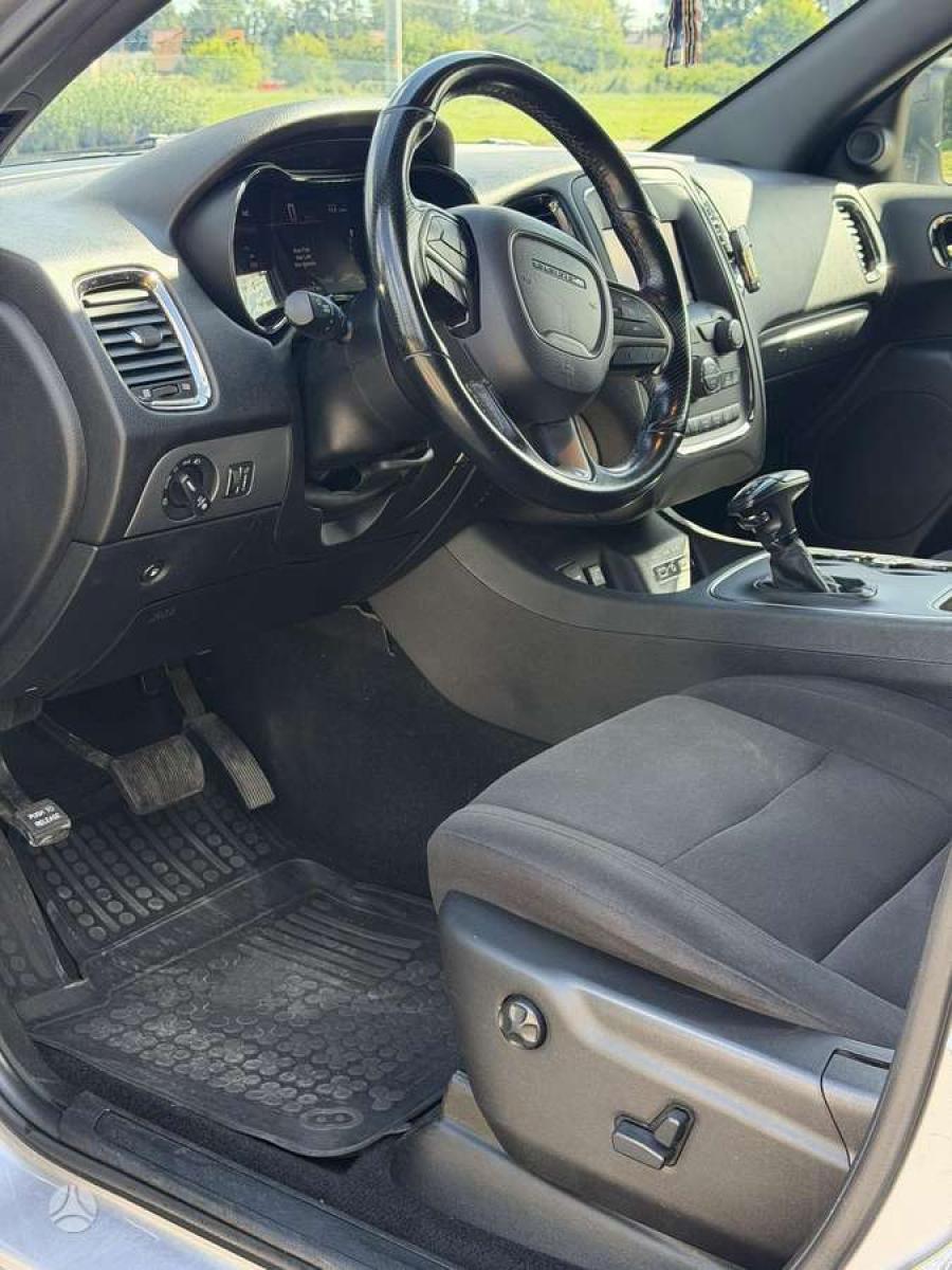 Grey Dodge Durango 2019 in Siauliai, with an engine capacity of 3.60 L and mileage of 116 thousand km for 15700 €, photo 14 on AUTOMOTO.COM.LV