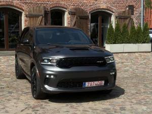 Pelēks Dodge Durango 2019 Klaipėda, ar dzinēja tilpumu 5.65 L un nobraukumu 165 tūkst. km par 23500 €, foto 3 vietnē AUTOMOTO.COM.LV