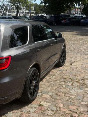 Pelēks Dodge Durango 2019 Klaipėda, ar dzinēja tilpumu 5.65 L un nobraukumu 165 tūkst. km par 23500 €, foto 6 vietnē AUTOMOTO.COM.LV