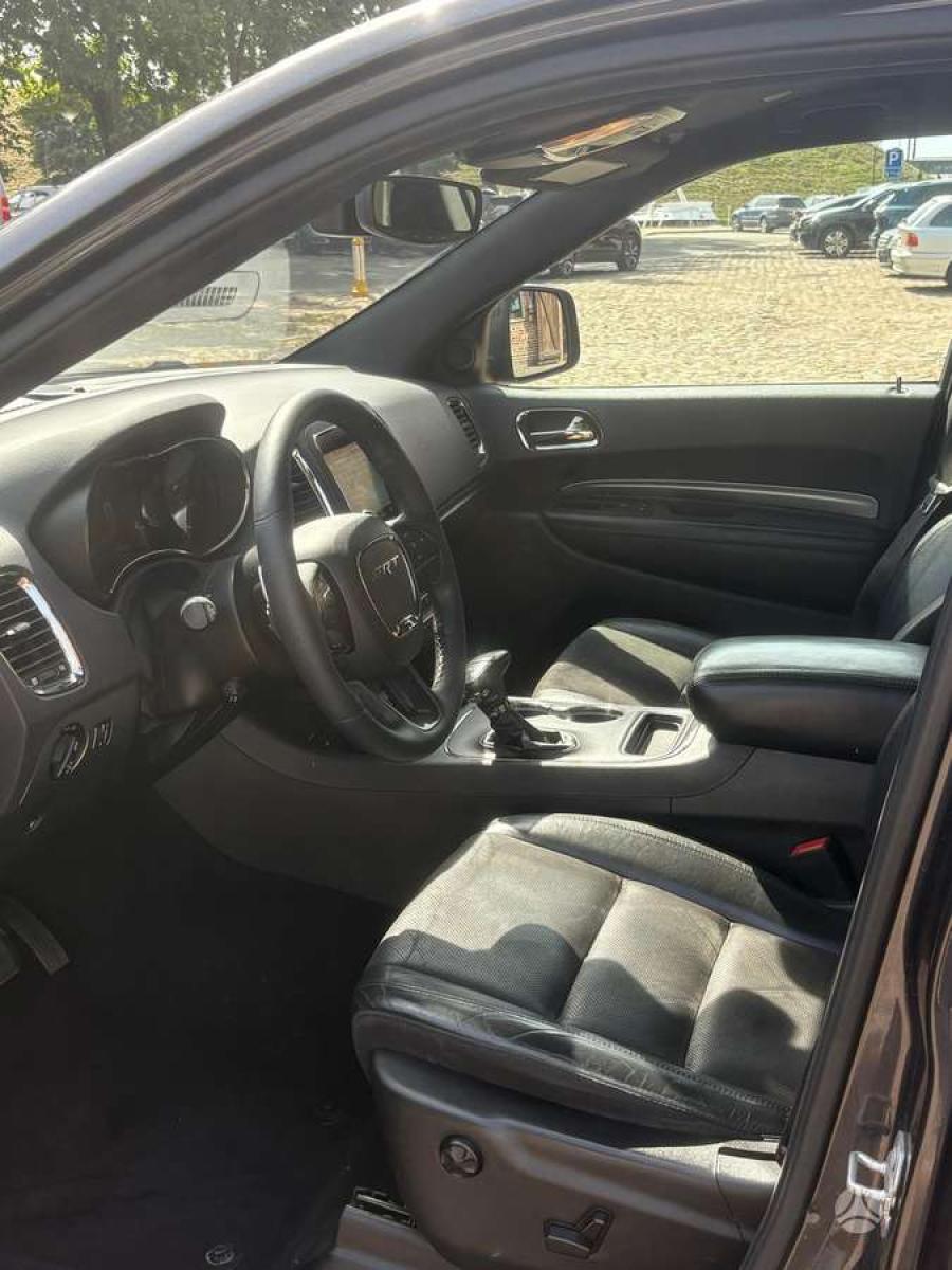 Pelēks Dodge Durango 2019 Klaipėda, ar dzinēja tilpumu 5.65 L un nobraukumu 165 tūkst. km par 23500 €, foto 7 vietnē AUTOMOTO.COM.LV
