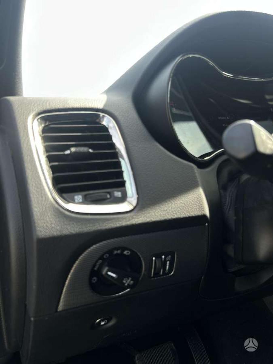 Pelēks Dodge Durango 2019 Klaipėda, ar dzinēja tilpumu 5.65 L un nobraukumu 165 tūkst. km par 23500 €, foto 8 vietnē AUTOMOTO.COM.LV