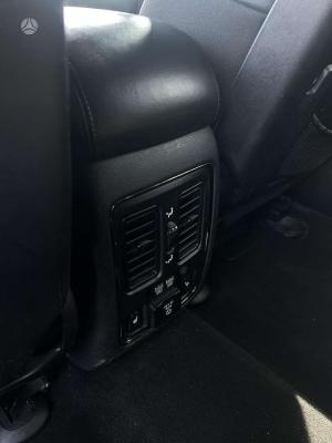 Pelēks Dodge Durango 2019 Klaipėda, ar dzinēja tilpumu 5.65 L un nobraukumu 165 tūkst. km par 23500 €, foto 10 vietnē AUTOMOTO.COM.LV
