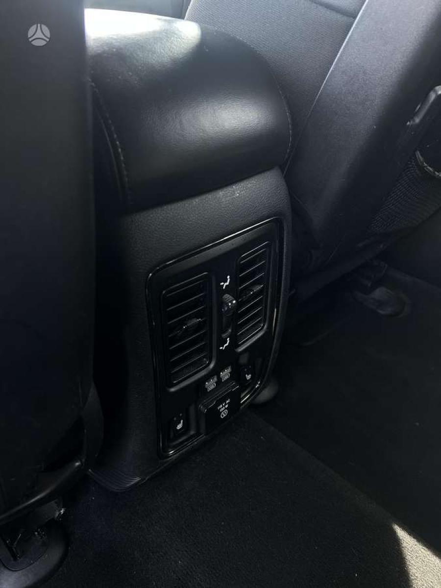 Pelēks Dodge Durango 2019 Klaipėda, ar dzinēja tilpumu 5.65 L un nobraukumu 165 tūkst. km par 23500 €, foto 10 vietnē AUTOMOTO.COM.LV