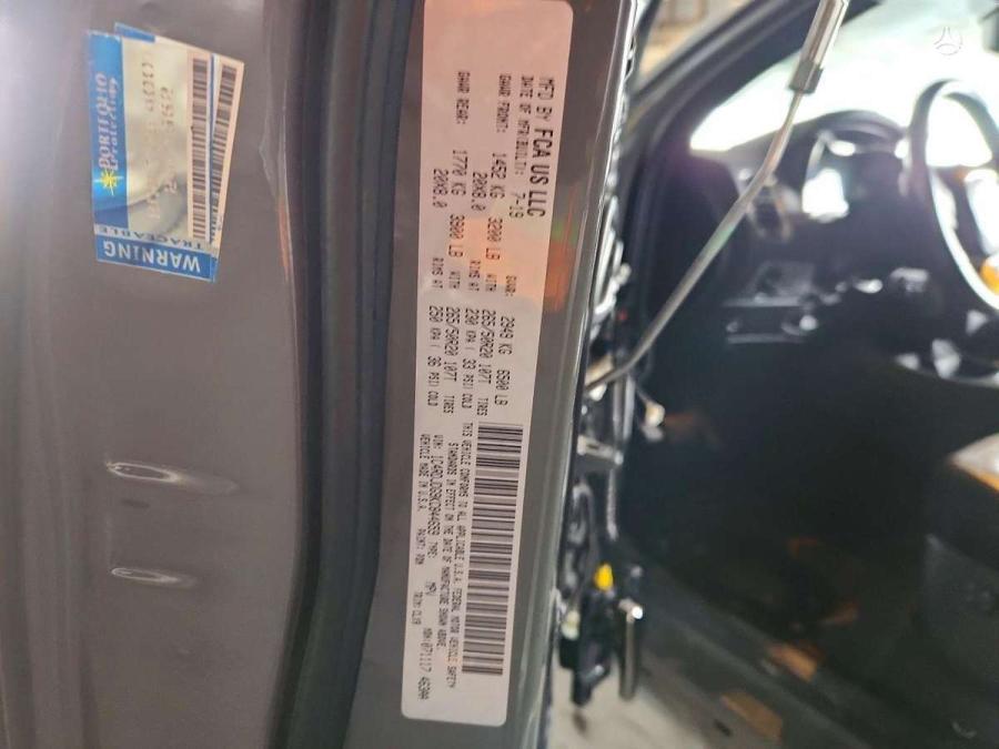 Pelēks Dodge Durango 2019 Šauļi, ar dzinēja tilpumu 3.60 L un nobraukumu 142 tūkst. km par 10300 €, foto 13 vietnē AUTOMOTO.COM.LV