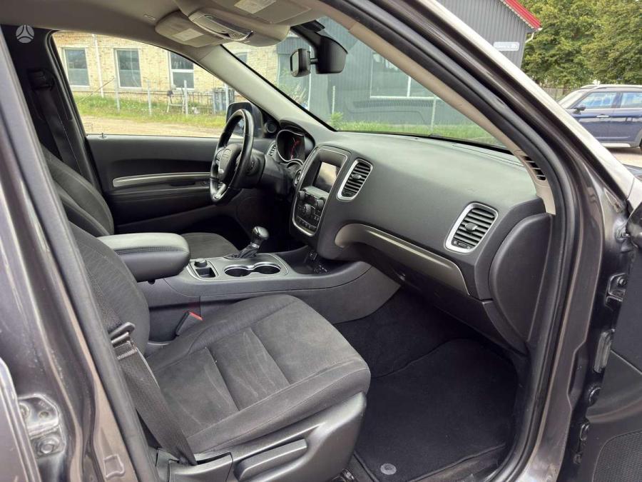 Pelēks Dodge Durango 2019 Šauļi, ar dzinēja tilpumu 5.65 L un nobraukumu 257 tūkst. km par 8499 €, foto 10 vietnē AUTOMOTO.COM.LV