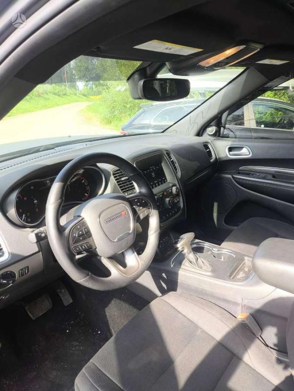 Grey Dodge Durango 2019 in Vilnius, with an engine capacity of 3.60 L and mileage of 148 thousand km for 10700 €, photo 9 on AUTOMOTO.COM.LV