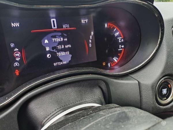 Grey Dodge Durango 2020 in Vilnius, with an engine capacity of 3.60 L and mileage of 157 thousand km for 11200 €, photo 5 on AUTOMOTO.COM.LV