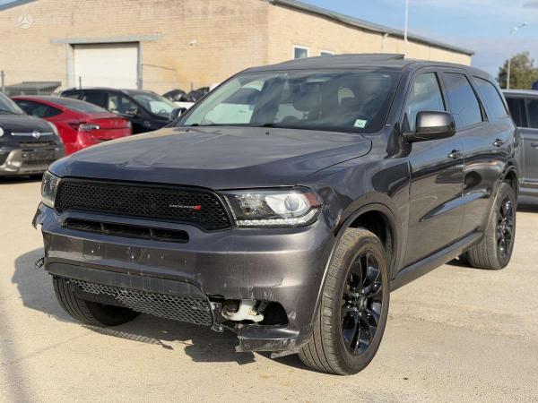 Dodge Durango 2020 in Siauliai on AUTOMOTO.COM.LV Grey Dodge Durango 2020 in Siauliai, with an engine capacity of 3.60 L and mileage of 222 thousand km for 11400 €, photo 1 on AUTOMOTO.COM.LV