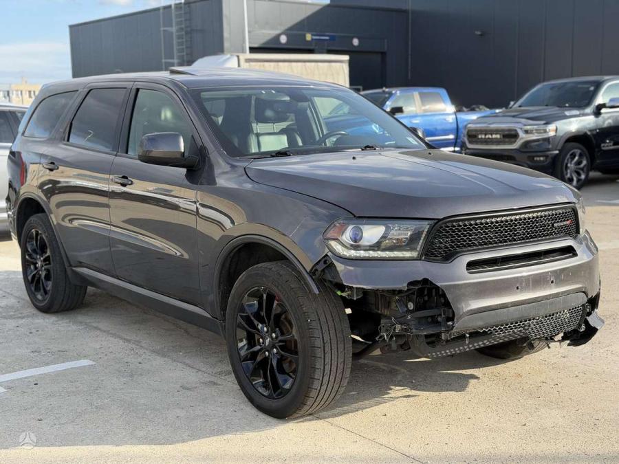 Grey Dodge Durango 2020 in Siauliai, with an engine capacity of 3.60 L and mileage of 222 thousand km for 11400 €, photo 4 on AUTOMOTO.COM.LV