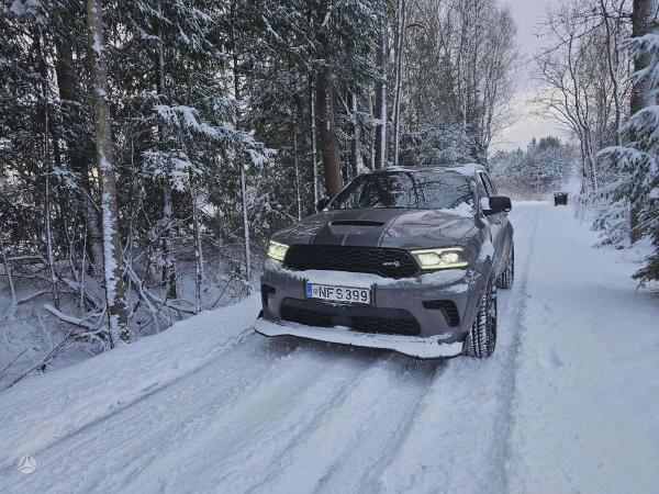Grey Dodge Durango 2021 in Mazeikiai, with an engine capacity of 6.20 L and mileage of 107 thousand km for 62000 €, photo 4 on AUTOMOTO.COM.LV