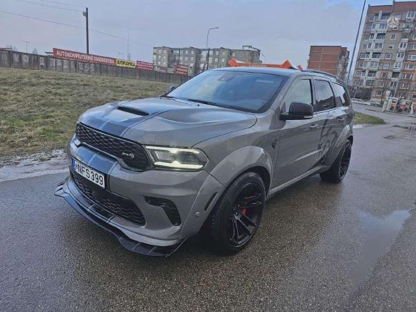 Grey Dodge Durango 2021 in Mazeikiai, with an engine capacity of 6.20 L and mileage of 107 thousand km for 62000 €, photo 9 on AUTOMOTO.COM.LV