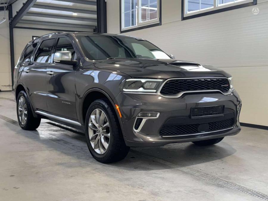 Pelēks Dodge Durango 2021 Šauļi, ar dzinēja tilpumu 3.60 L un nobraukumu 142 tūkst. km par 27800 €, foto 3 vietnē AUTOMOTO.COM.LV