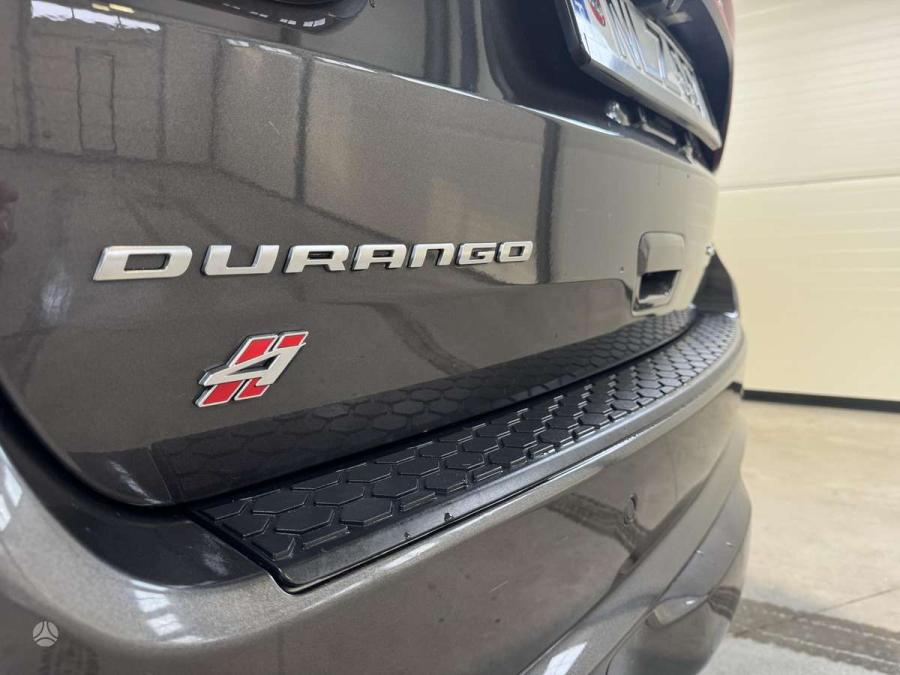 Pelēks Dodge Durango 2021 Šauļi, ar dzinēja tilpumu 3.60 L un nobraukumu 142 tūkst. km par 27800 €, foto 38 vietnē AUTOMOTO.COM.LV