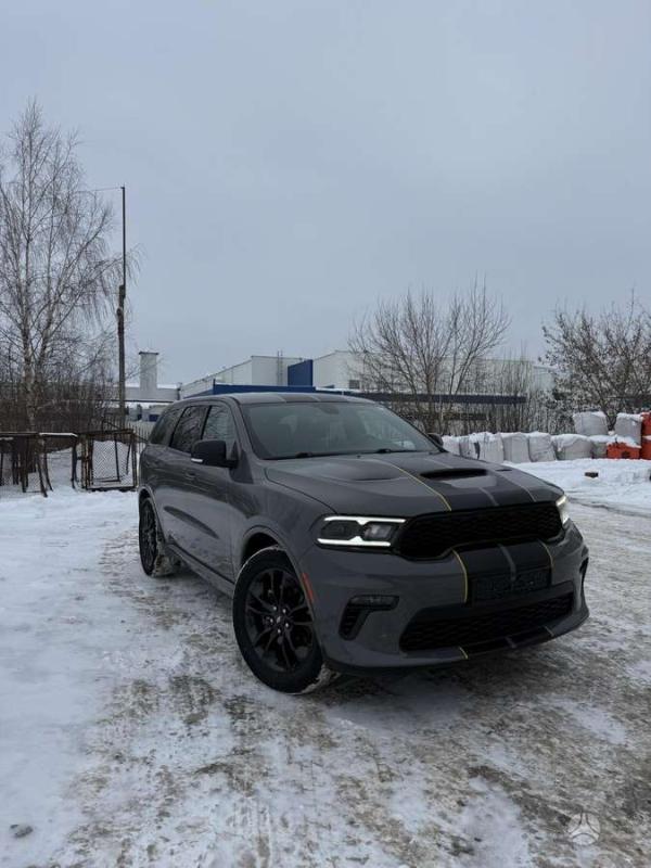 Grey Dodge Durango 2021 in Vilnius, with an engine capacity of 3.60 L and mileage of 116 thousand km for 27000 €, photo 3 on AUTOMOTO.COM.LV