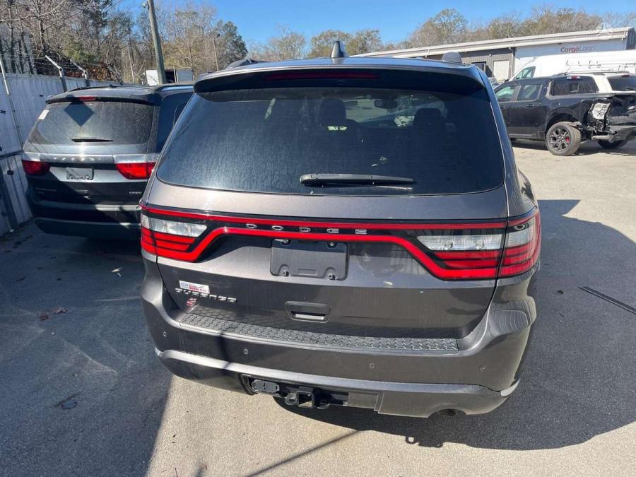 Grey Dodge Durango 2021 in Ukmerge, with an engine capacity of 3.60 L and mileage of 69 thousand km for 13450 €, photo 3 on AUTOMOTO.COM.LV