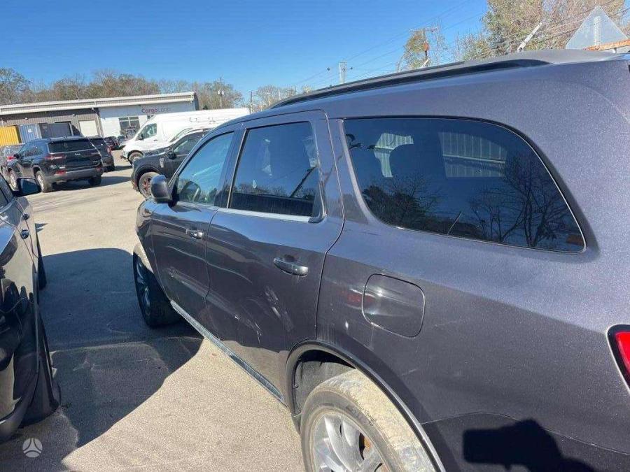 Grey Dodge Durango 2021 in Ukmerge, with an engine capacity of 3.60 L and mileage of 69 thousand km for 13450 €, photo 14 on AUTOMOTO.COM.LV