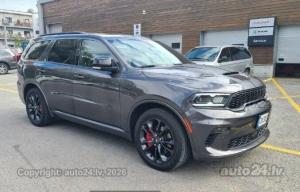 Pelēks Dodge Durango 2021 Tallina, ar dzinēja tilpumu 5.70 L un nobraukumu 0 tūkst. km par 49994 €, foto  vietnē AUTOMOTO.COM.LV