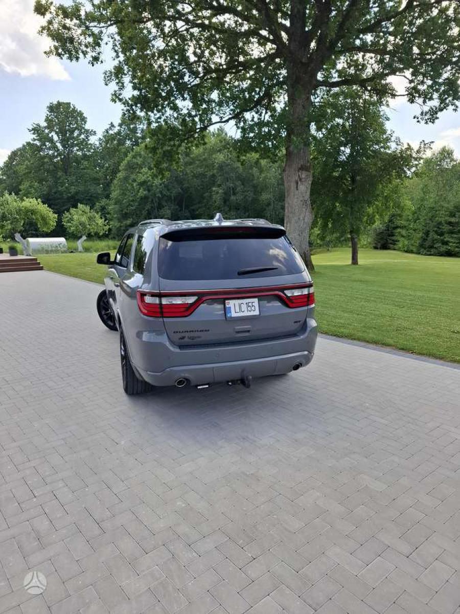 Pelēks Dodge Durango 2021 Telšiai, ar dzinēja tilpumu 3.60 L un nobraukumu 61 tūkst. km par 24500 €, foto 4 vietnē AUTOMOTO.COM.LV