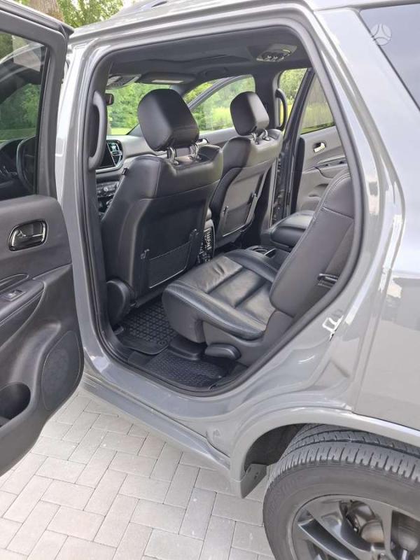 Pelēks Dodge Durango 2021 Telšiai, ar dzinēja tilpumu 3.60 L un nobraukumu 61 tūkst. km par 24500 €, foto 8 vietnē AUTOMOTO.COM.LV
