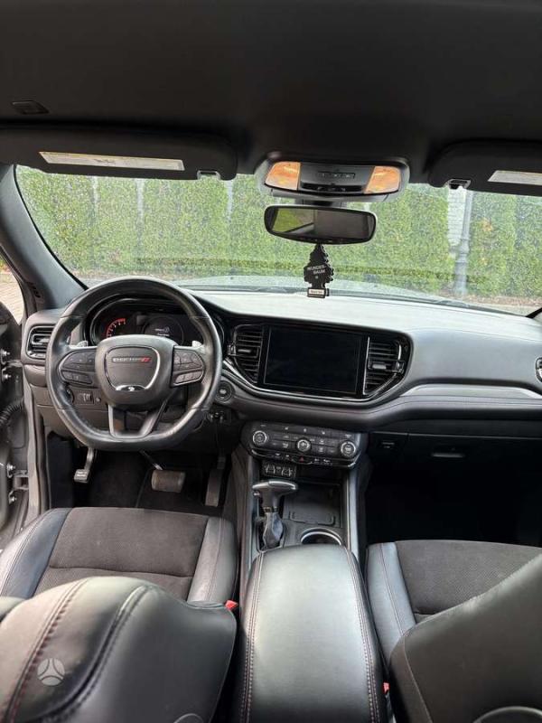Grey Dodge Durango 2021 in Siauliai, with an engine capacity of 5.70 L and mileage of 77 thousand km for 24900 €, photo 10 on AUTOMOTO.COM.LV