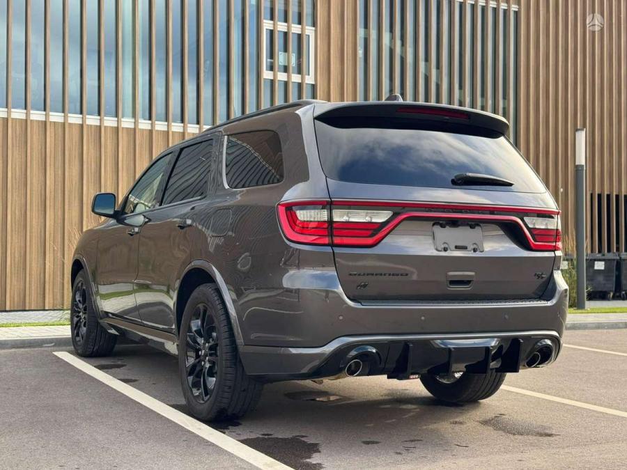 Grey Dodge Durango 2021 in Klaipeda, with an engine capacity of 5.70 L and mileage of 68 thousand km for 28000 €, photo 24 on AUTOMOTO.COM.LV