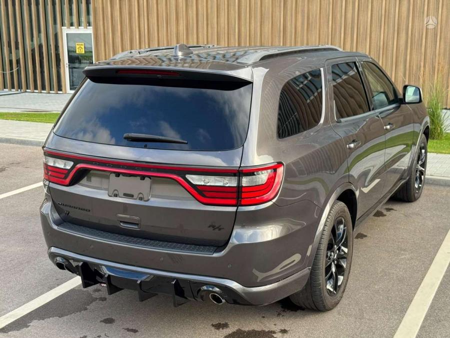 Grey Dodge Durango 2021 in Klaipeda, with an engine capacity of 5.70 L and mileage of 68 thousand km for 28000 €, photo 25 on AUTOMOTO.COM.LV