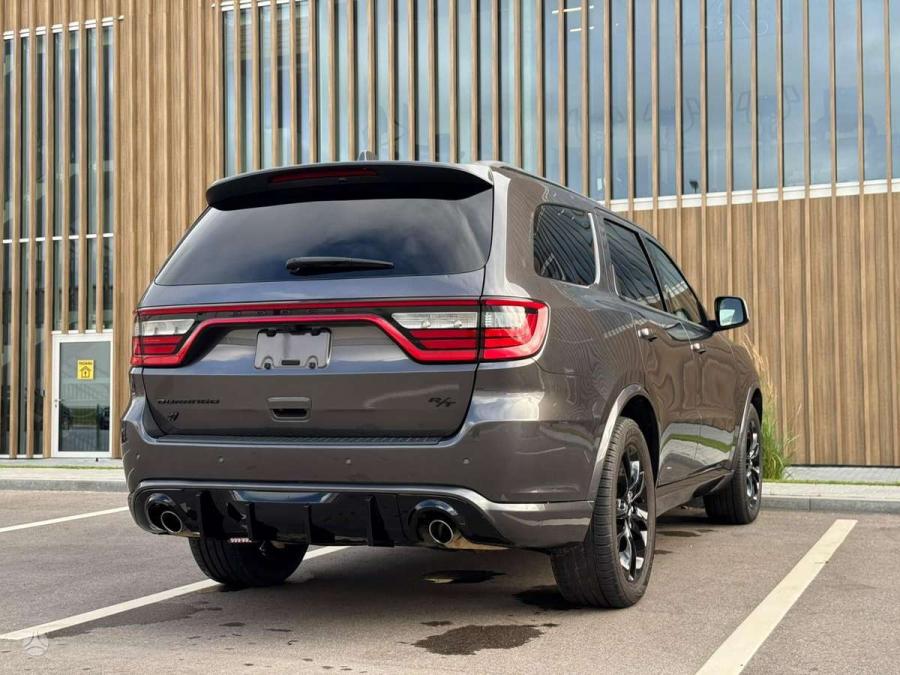 Grey Dodge Durango 2021 in Klaipeda, with an engine capacity of 5.70 L and mileage of 68 thousand km for 28000 €, photo 27 on AUTOMOTO.COM.LV