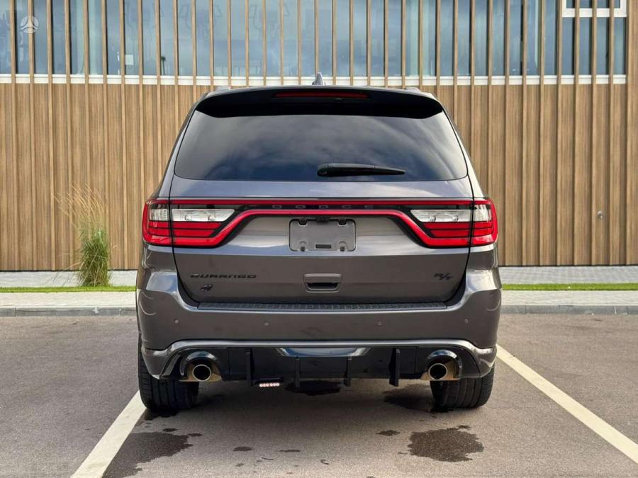 Grey Dodge Durango 2021 in Klaipeda, with an engine capacity of 5.70 L and mileage of 68 thousand km for 28000 €, photo 28 on AUTOMOTO.COM.LV