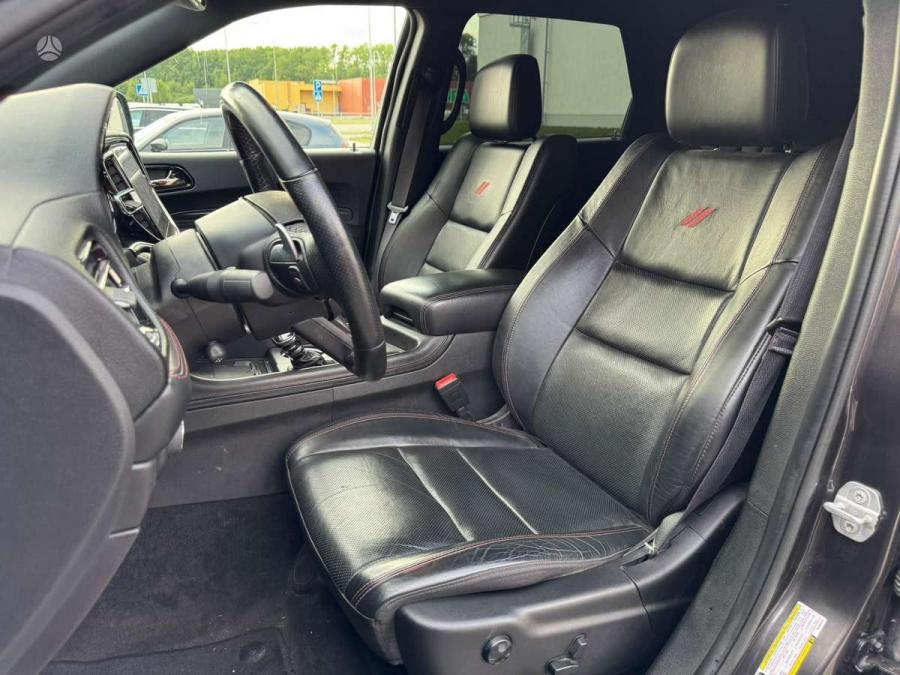 Grey Dodge Durango 2021 in Klaipeda, with an engine capacity of 5.70 L and mileage of 68 thousand km for 28000 €, photo 41 on AUTOMOTO.COM.LV