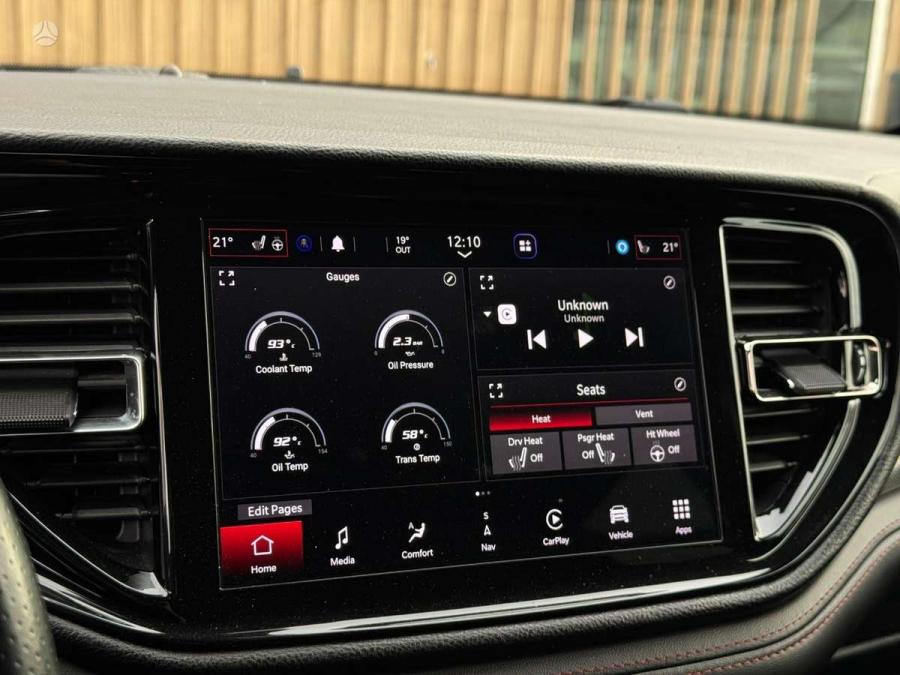 Grey Dodge Durango 2021 in Klaipeda, with an engine capacity of 5.70 L and mileage of 68 thousand km for 28000 €, photo 48 on AUTOMOTO.COM.LV