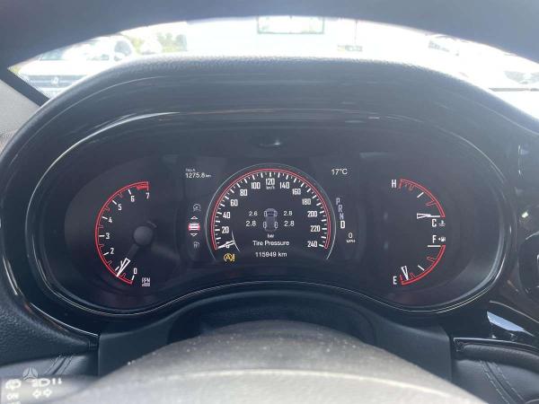 Grey Dodge Durango 2021 in Vilnius, with an engine capacity of 3.60 L and mileage of 114 thousand km for 24000 €, photo 4 on AUTOMOTO.COM.LV