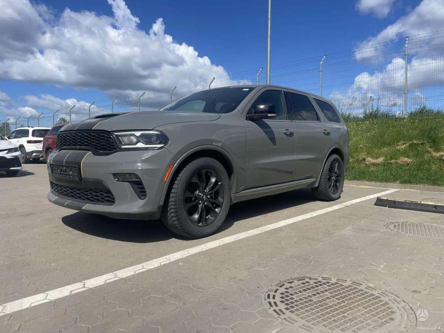 Grey Dodge Durango 2021 in Vilnius, with an engine capacity of 3.60 L and mileage of 114 thousand km for 24000 €, photo 12 on AUTOMOTO.COM.LV