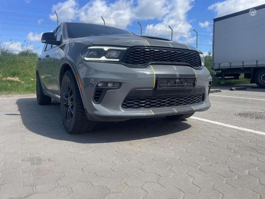 Grey Dodge Durango 2021 in Vilnius, with an engine capacity of 3.60 L and mileage of 114 thousand km for 24000 €, photo 13 on AUTOMOTO.COM.LV