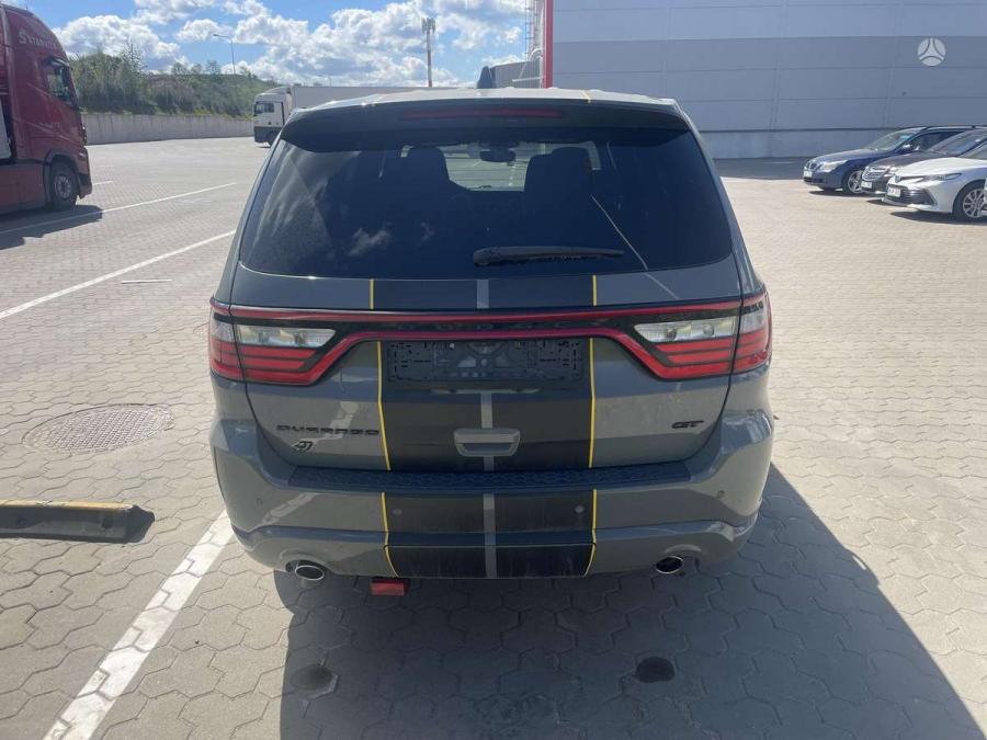 Grey Dodge Durango 2021 in Vilnius, with an engine capacity of 3.60 L and mileage of 114 thousand km for 24000 €, photo 19 on AUTOMOTO.COM.LV