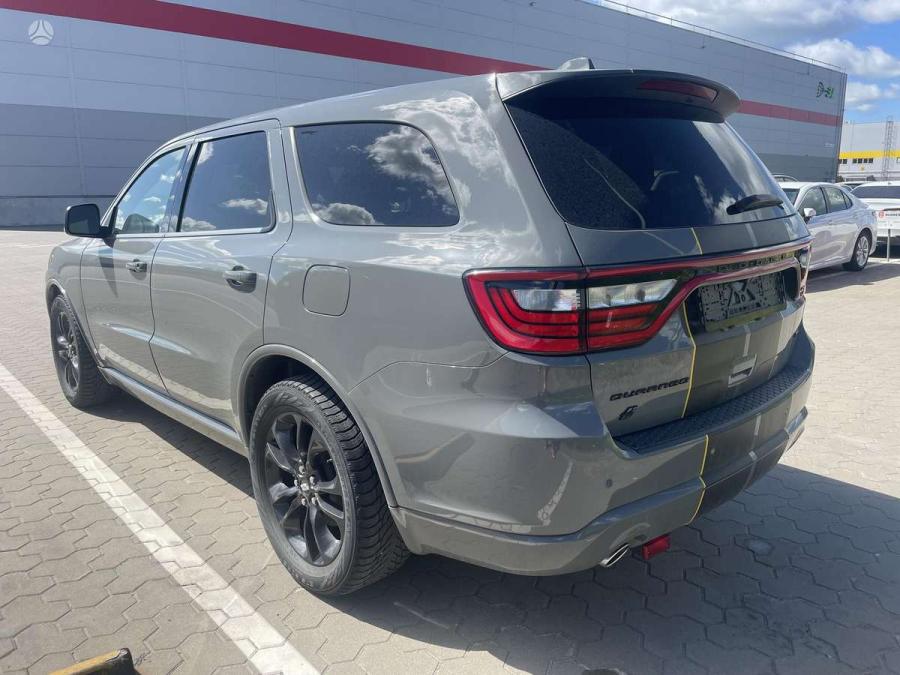Grey Dodge Durango 2021 in Vilnius, with an engine capacity of 3.60 L and mileage of 114 thousand km for 24000 €, photo 20 on AUTOMOTO.COM.LV