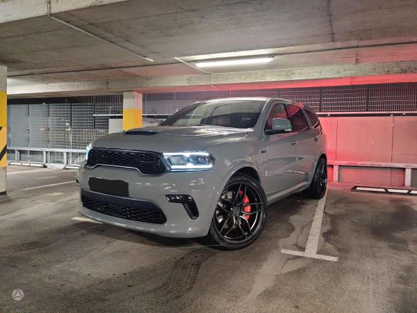 Pelēks Dodge Durango 2021 Viļņa, ar dzinēja tilpumu 6.42 L un nobraukumu 68 tūkst. km par 48000 €, foto 5 vietnē AUTOMOTO.COM.LV
