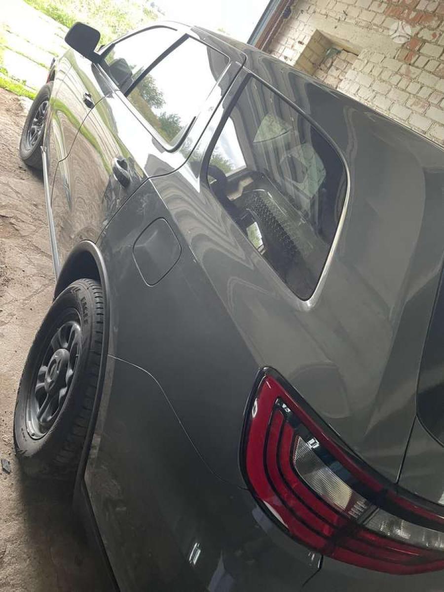 Pelēks Dodge Durango 2021 Alīta, ar dzinēja tilpumu 5.65 L un nobraukumu 132 tūkst. km par 12000 €, foto 13 vietnē AUTOMOTO.COM.LV
