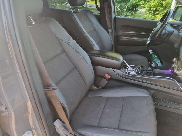 Grey Dodge Durango 2021 in Klaipeda, with an engine capacity of 3.60 L and mileage of 160 thousand km for 21000 €, photo 5 on AUTOMOTO.COM.LV
